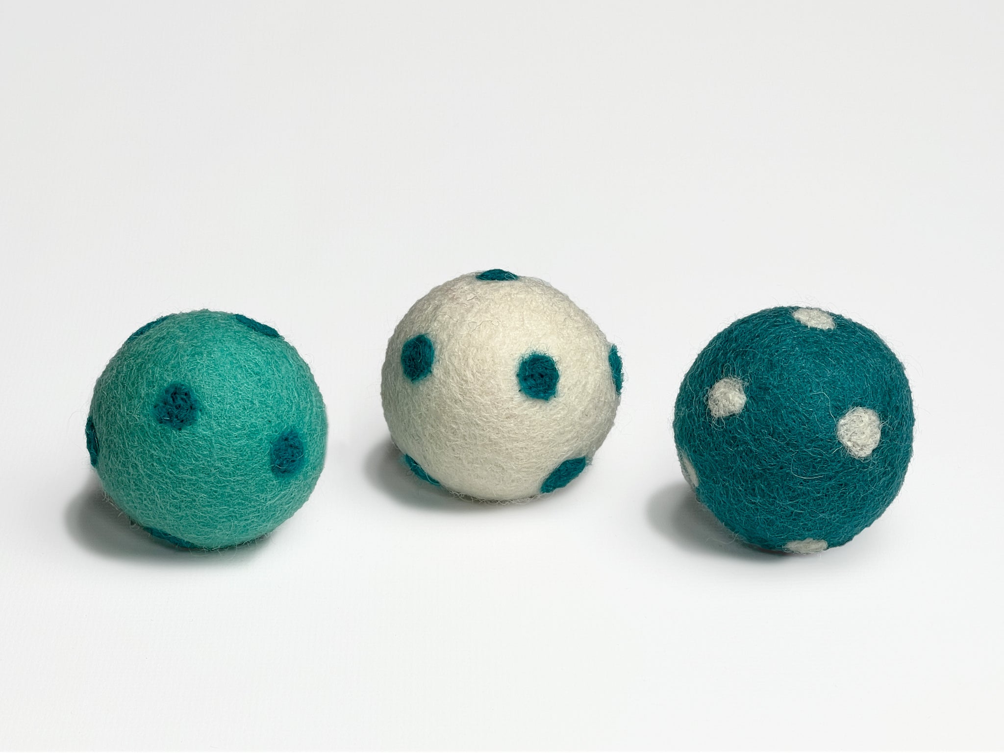 Cat Toys - Felt Chaser Balls – Furbubba